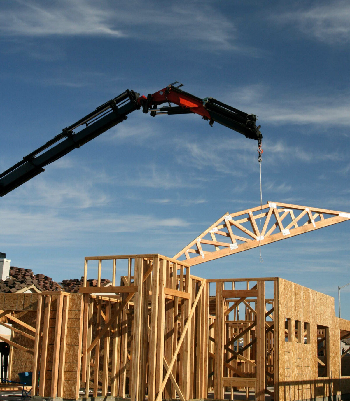 Professional Truss Lifting Services in Racine, Wisconsin